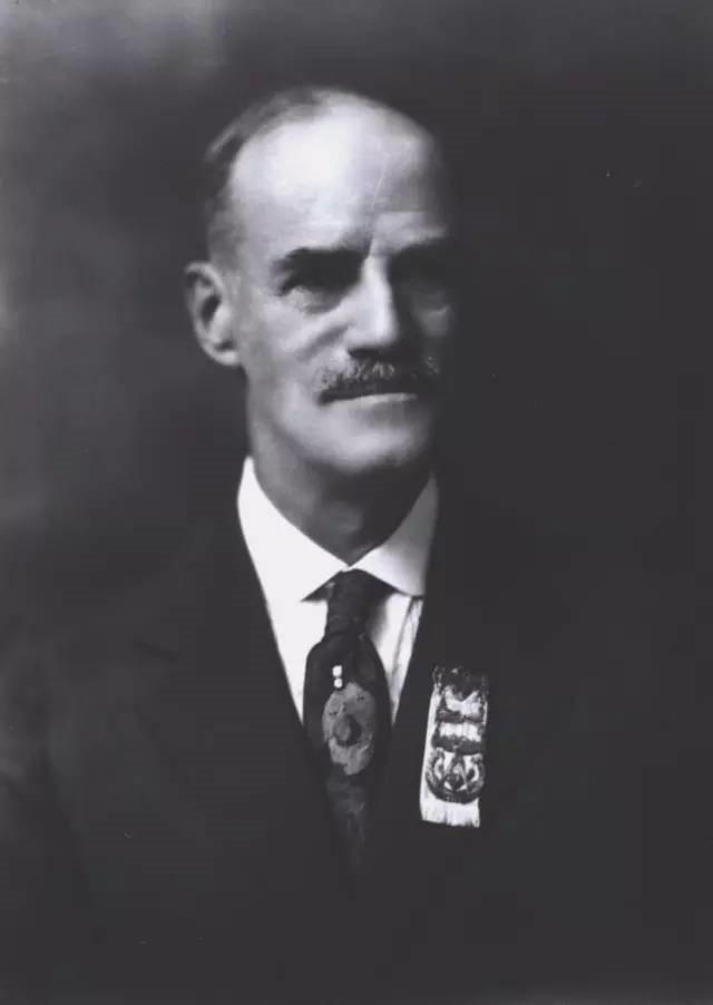 【什么鬼食物大赛】之 Dr Pepper：据说是美国饮料之王，可是味道.... - 知乎