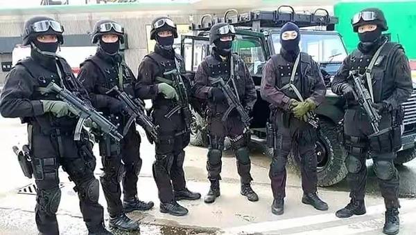 老黄观察室 的想法: 香港警察特别任务连（Special Duties Unit，简称 SDU），俗称“飞虎队”，是香港警方的一支精锐反恐特种 ...