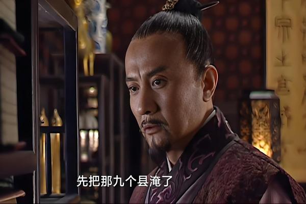 职场不迷茫 的想法 如何既真实又不踩坑地回答「你的缺点是什么」这类问题？ 缺点要说成成长痛。好比当厨子的说刀工还欠火候，但每天拿