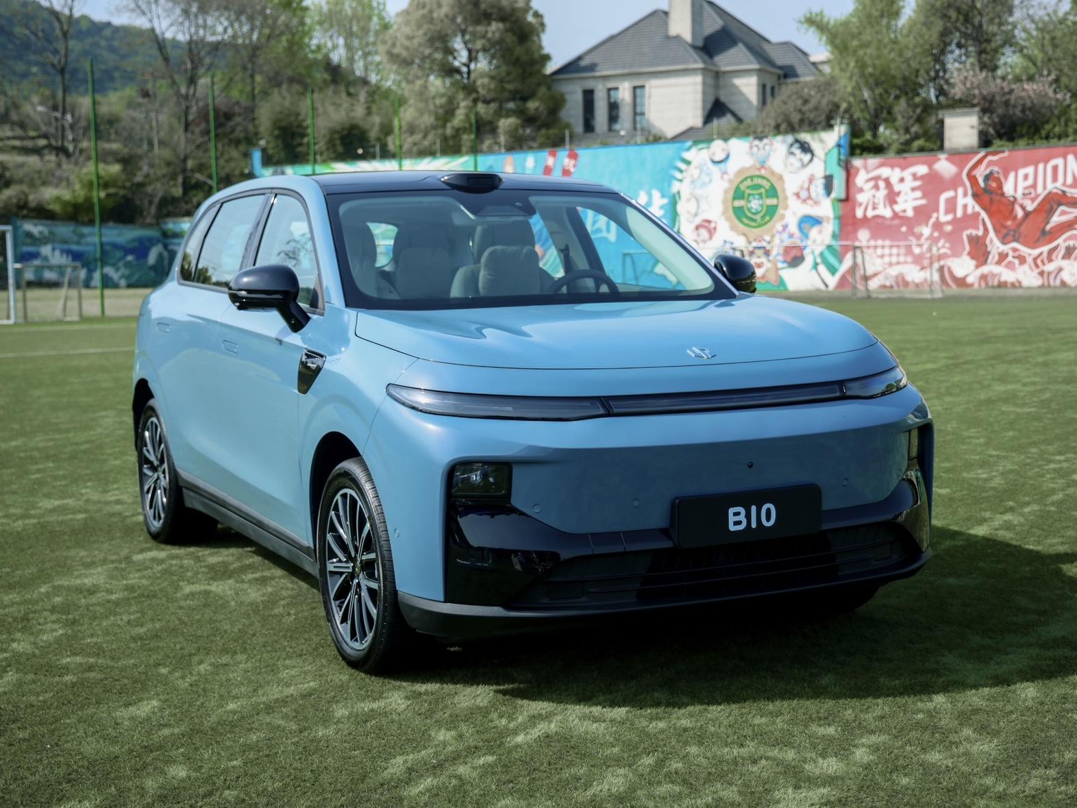 马头人车库 的想法: 零跑汽车推出全新全球化车型B10，基于LEAP3.5技术架构打造，以智能化、高性价比为核心亮点，重新定义了15万级SUV的价值标准。B10搭载的LEAP3.5技术架构通过 ...