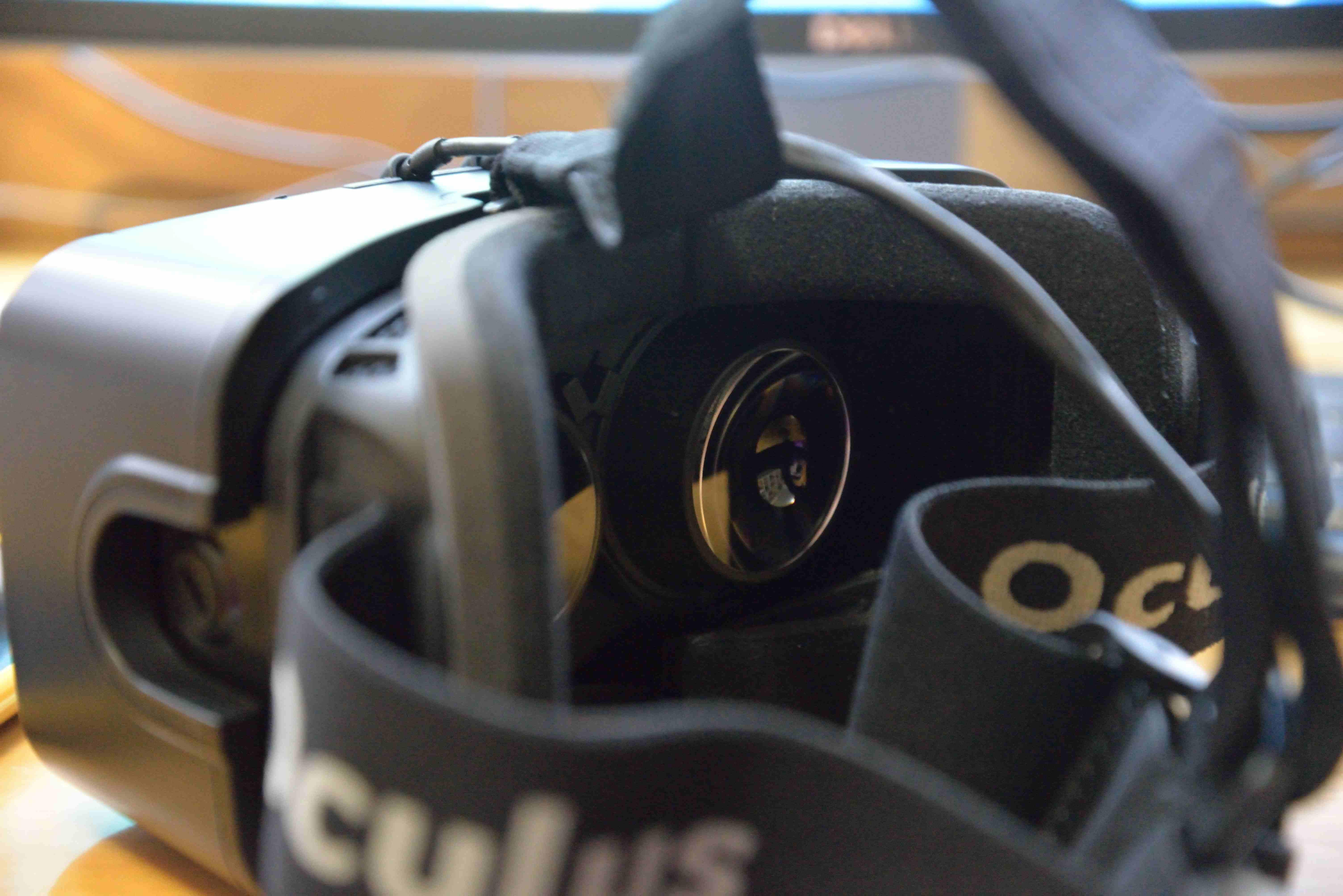 请问Oculus DK2的实际上手体验如何？对比一代是否有很大进步。？ - 知乎