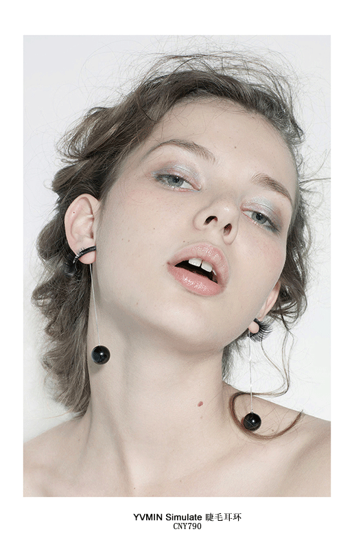 有什么适合刚入职的女孩子戴的饰品？ - 知乎