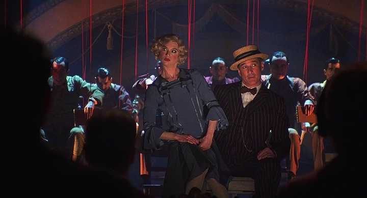 电影《芝加哥》和其他音乐剧电影比起来好在哪里？ - 知乎