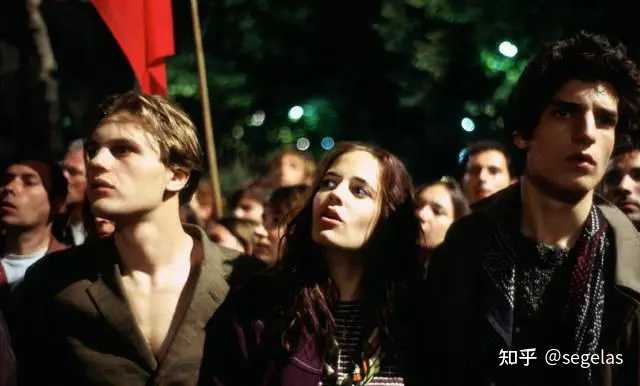 《戏梦巴黎（The Dreamers）》讲述了什么故事？表达了怎样的思考？ - 知乎