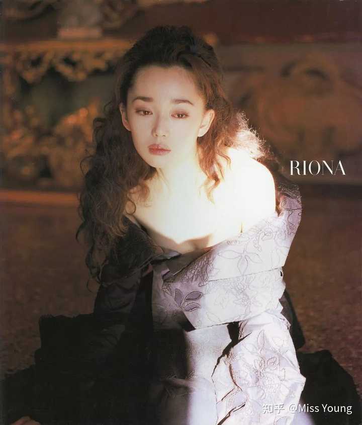 如何评价日本摄影师筱山纪信? - 知乎