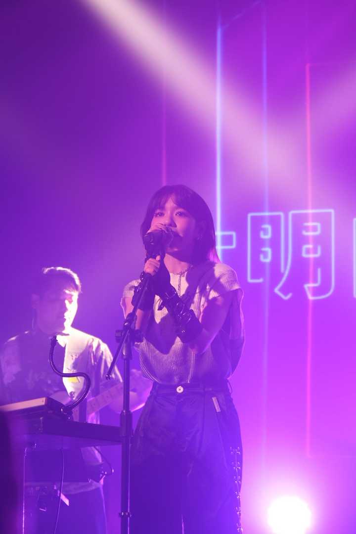 请给我房东的猫的高清无水印图好吗？ - 知乎