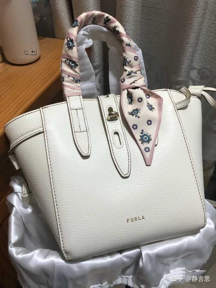 Furla这个品牌在轻奢界是什么地位？ - 知乎
