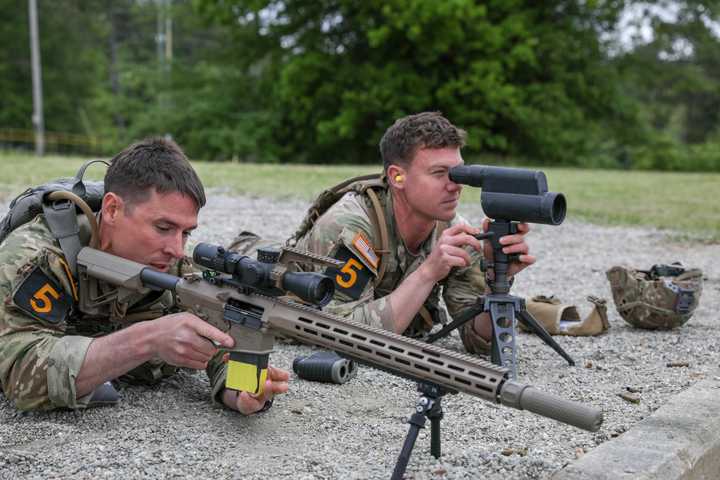 精确射手步枪的枪管长度比普通突击步枪的枪管长得多吗？ - 知乎