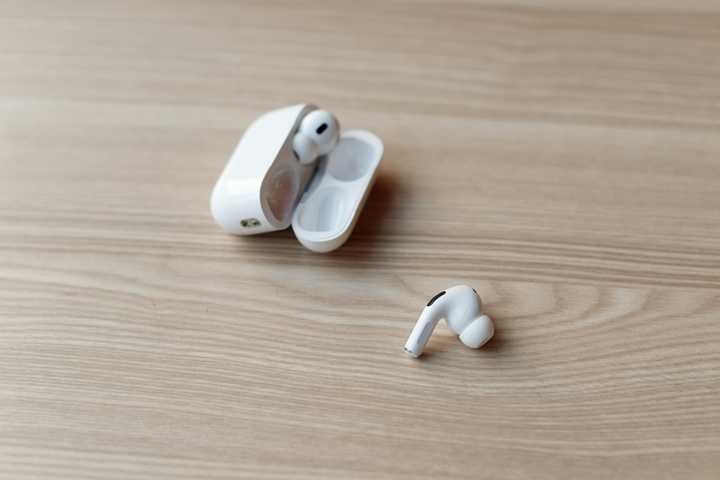 Airpods Pro2和airpods Pro1选哪个？ 知乎