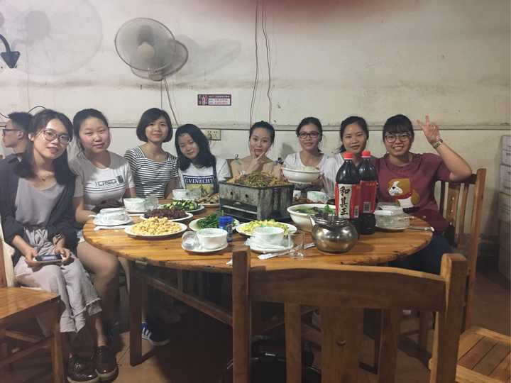 雅诗兰黛 DW 粉底 1W1 和 1N1，哪个比较白？ - 知乎