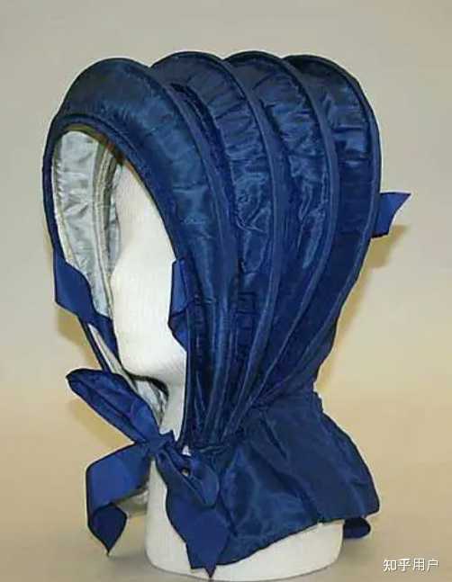 有人知道十八世纪英国英国女性戴的帽子叫什么吗？ - 知乎