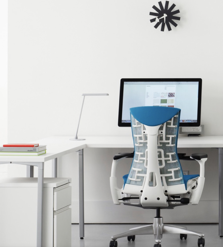 为什么国内没有做出敢对标 Herman Miller 的平替？ - 知乎