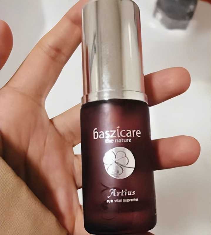 Baszicare 龙舌兰眼霜据说效果超过5千以上的大牌效果，有没有介绍下功效和效果的？ - 知乎