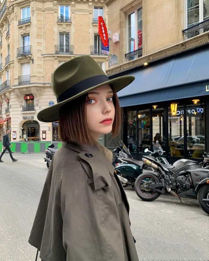 chole小姐姐真的爱了，哪里可以收藏到她的原图无水印的，想做手机壁纸？ - 知乎