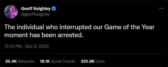 如何评价tga2022宫崎英高上台领奖时被红灵入侵？ - 知乎