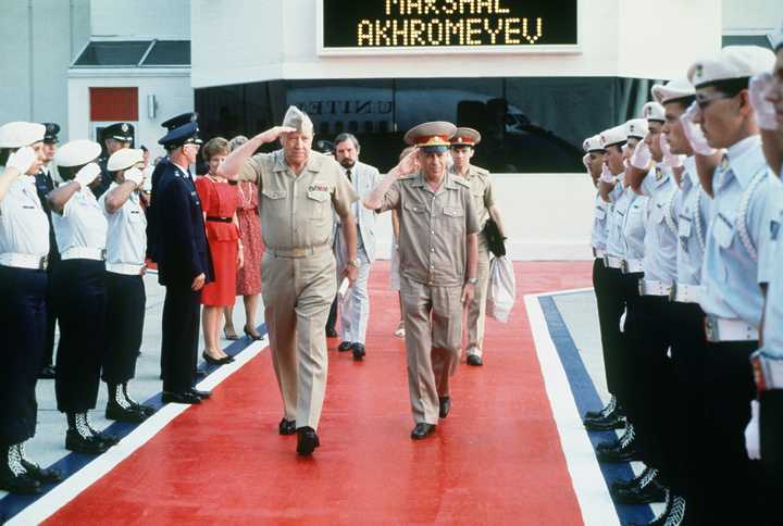 如何评价谢尔盖·费多罗维奇·阿赫罗梅耶夫？ - 知乎