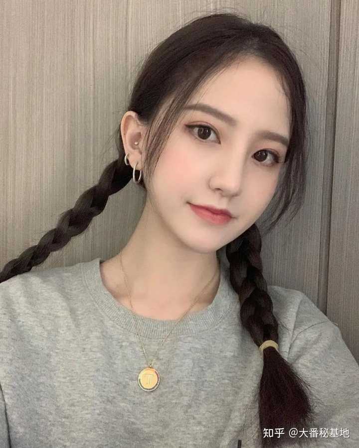 ROSI 写真仅仅是写真吗？ - 知乎