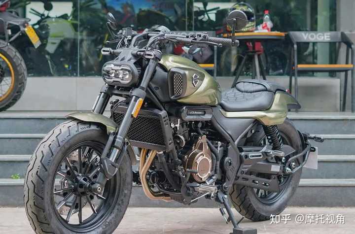 最近出的两款巡航摩托。春风clc450和无极cu525，看热度挺高的！你怎么看？ - 知乎