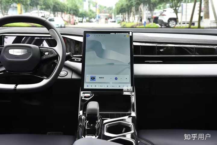 最近想买车博越L跟长安CS75P该怎么选，或者有没有其他推荐的？ - 知乎