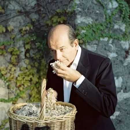 有哪些世界著名的调香师，他们分别的代表香有哪些？ - 知乎