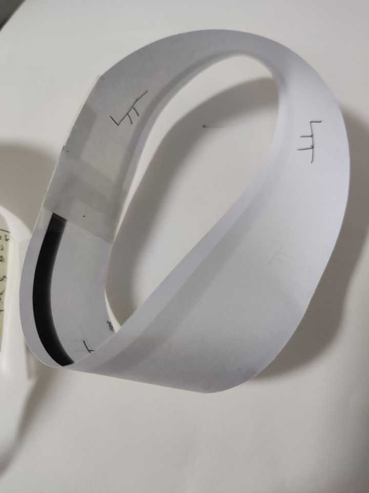 《从一到无穷大》中莫比乌斯环这段怎么解释？ - 知乎