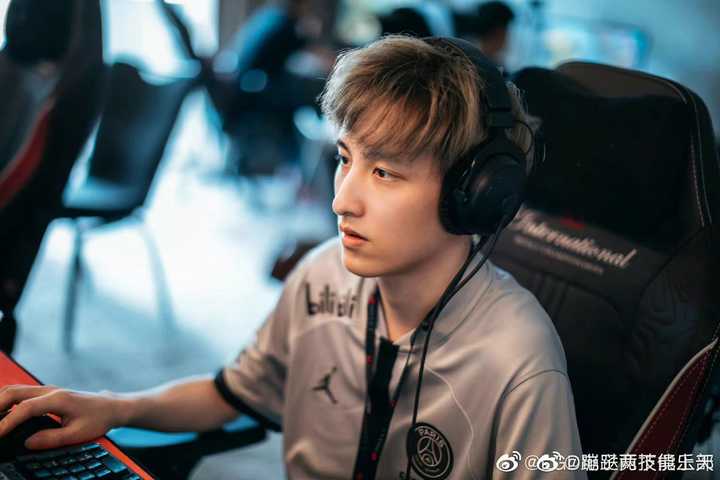 为什么《DOTA2》选手 AME 关注度这么高？ - 知乎