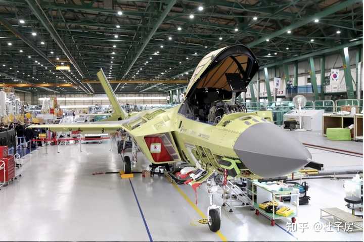 如何评价韩国第一架4.5代隐形战机KF21?(KFX/KF-21)? - 知乎