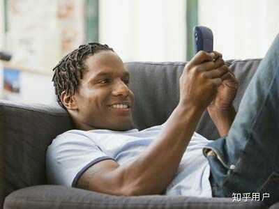 为什么看手机时间久了会头痛欲裂，一阵一阵的？ - 知乎