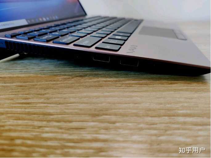 如何评价 VAIO 推出 899 克重的 SX12 笔记本？ - 知乎