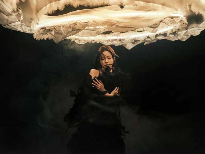 如何评价朱婧汐Akini Jing的新专辑《VILLAIN 反派角色》？ - 知乎