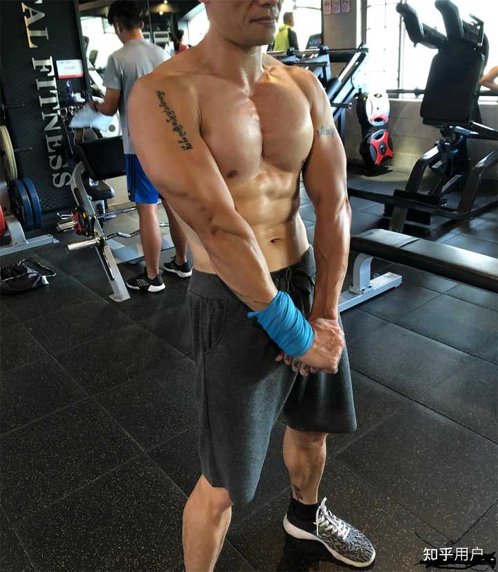 身高180cm 体重76kg 需要减脂吗？ - 知乎