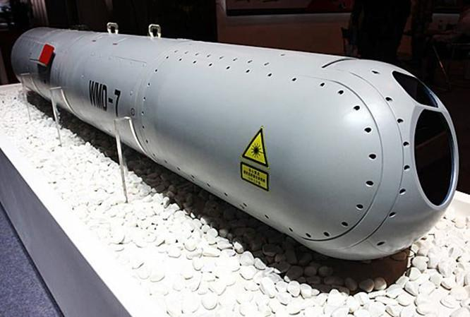 激光制导导弹是从哪里发射激光的？ - 知乎