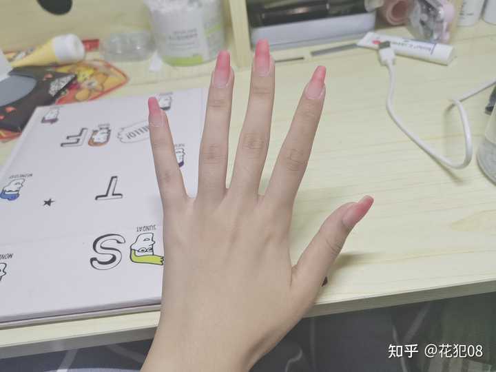 留长指甲是一种怎样的体验? 知乎