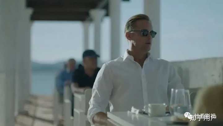 如何评爱电影《无边泳池》（Infinity Pool，2023）？ - 知乎