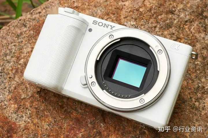 索尼ZVE10和佳能R50二选一选哪个？ - 知乎