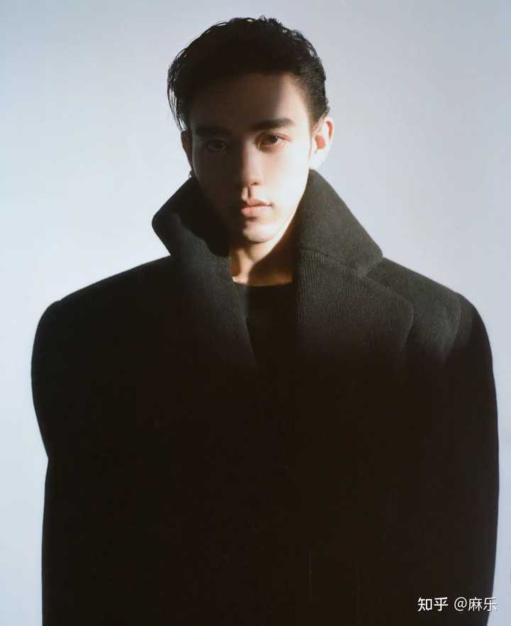 如何评价Aflou阿弗娄的新专辑《银河上升的三秒钟》？ - 知乎