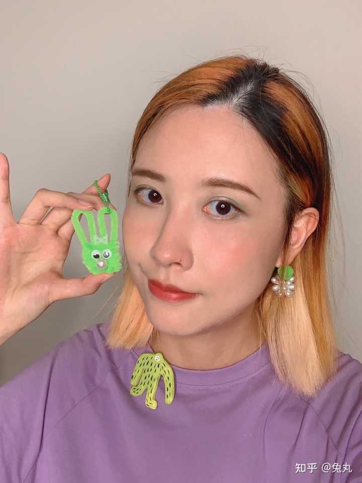 想知道一米八以上的女生是什么样子的 知乎