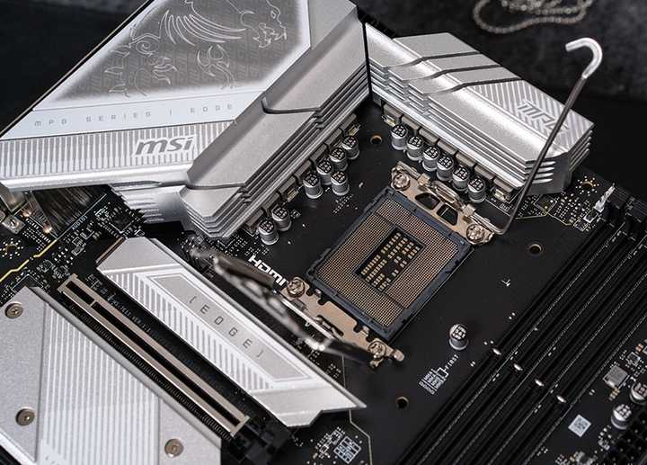 13600kf应该选择多少项供电的主板? - 知乎