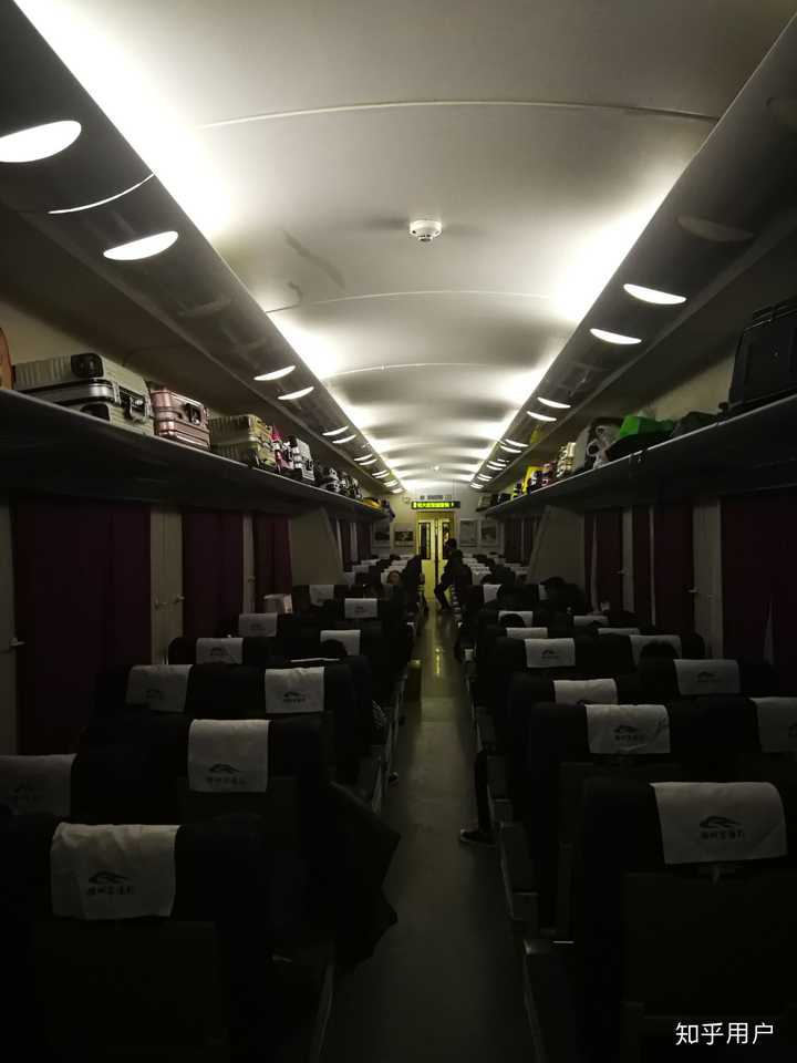 火车软座与硬座有什么区别？软座是什么样子的？ - 知乎