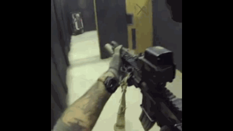 类似于AKM这种口径较大的突击步枪适不适合CQB作战？ - 知乎