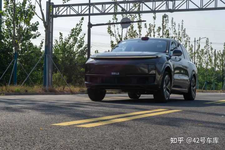 对比理想ONE/L8/L9，三车在配置、空间、性能等方面有何异同？ - 知乎