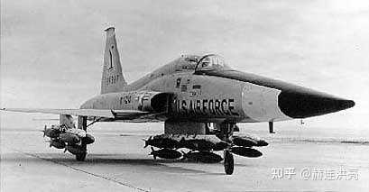 如何从历史的角度评价F-5战斗机？ - 知乎