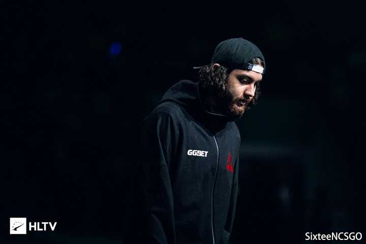 如何看待《CS:GO》丹麦狙击手 dev1ce 跳槽 NIP？ - 知乎