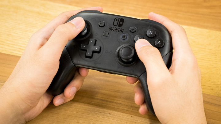 pro 手柄和 joycon 的手感有哪些差别？ - 知乎