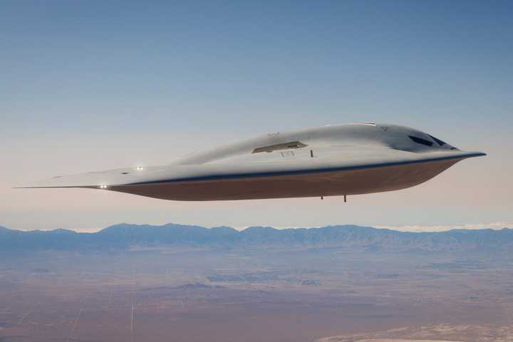 美国第二架 B-21 「突袭者」轰炸机完成首飞，有哪些细节值得关注？ - 知乎