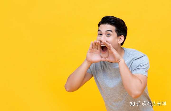 cup one's hand over one' mouth是什么动作？ - 知乎