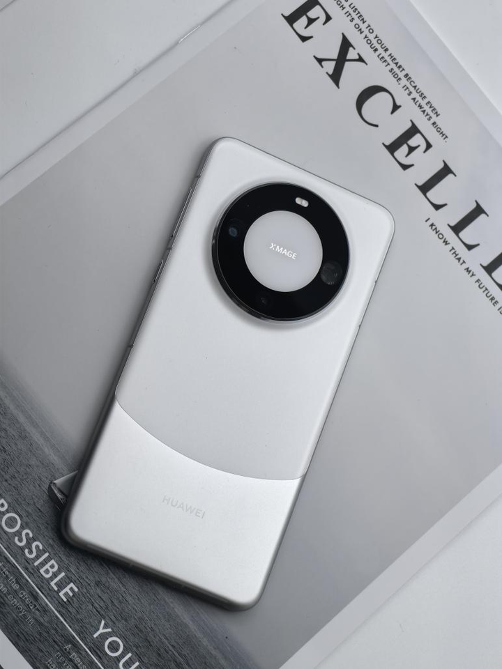 华为 Mate60 系列共发布四款机型，不同版本有什么选购建议？ - 知乎