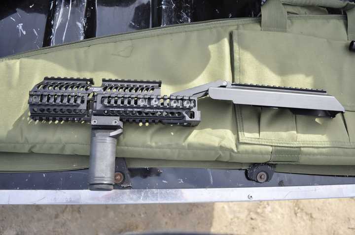 AK枪系怎么装倍镜？ - 知乎