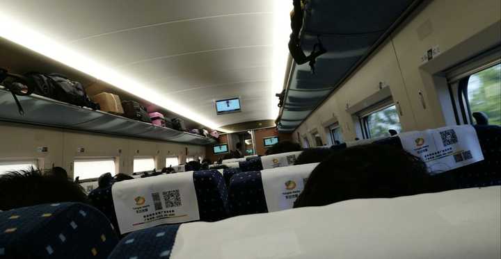 广深港高铁香港段的动感号动车组与和谐号、复兴号有什么不同？乘坐体验如何？ - 知乎