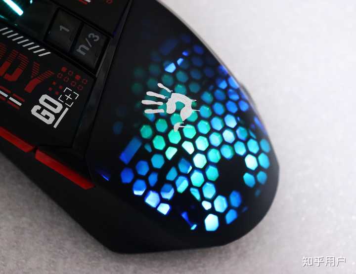 双飞燕血手幽灵Bloody V8M Max Mini新品怎么样？ - 知乎